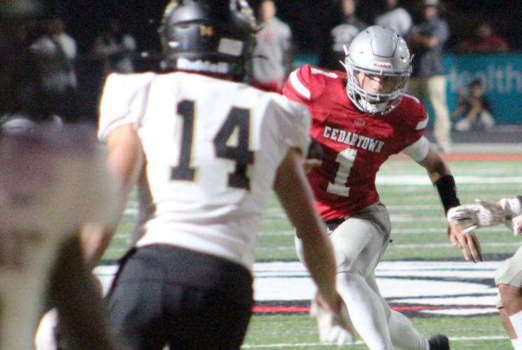 FOOTBALL: Cedartown edges rival Rockmart 13-12 to start 2023 season ...