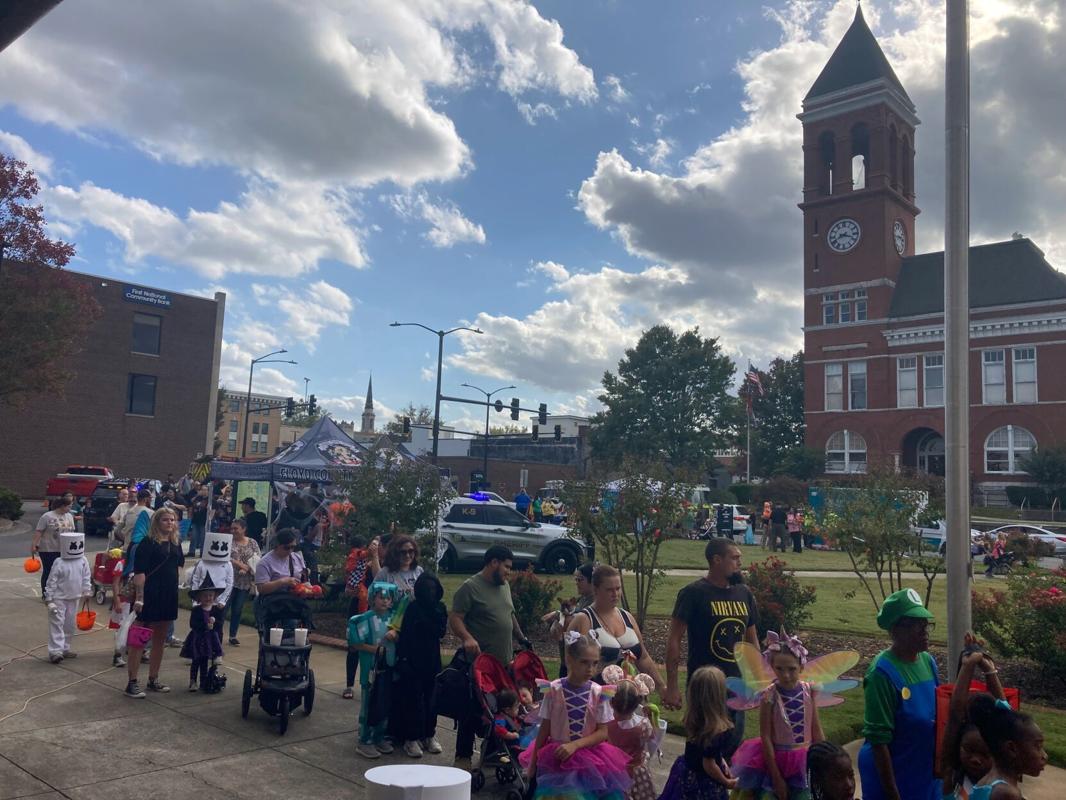 Around Town: Three decades in the making, Unity Point Park officially ...