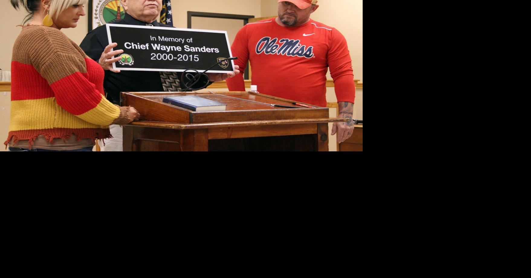 Aragon honors memory of dedicated servants | Local ...