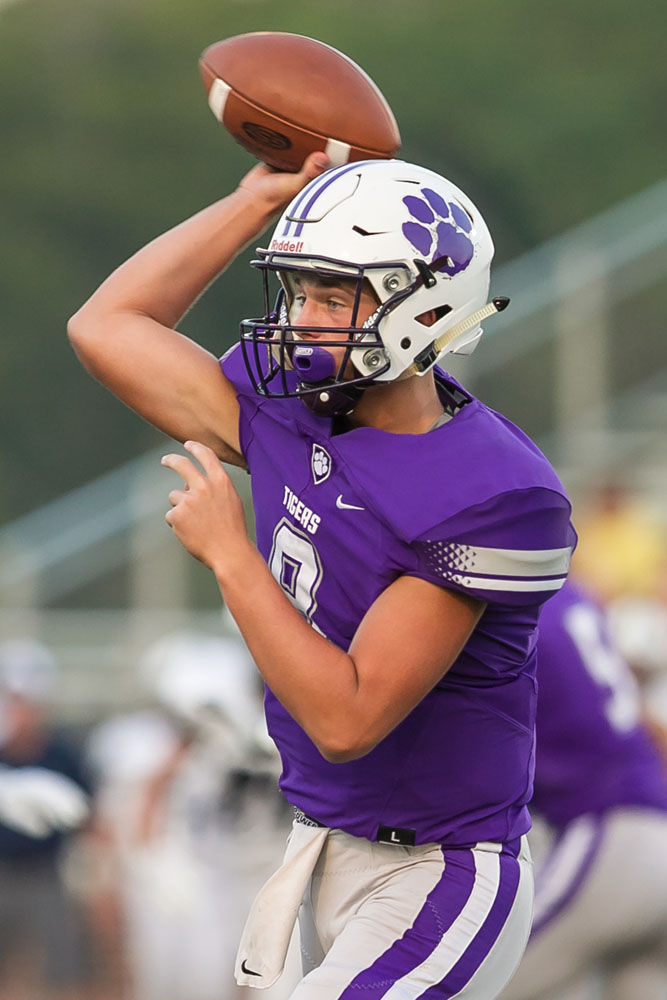 FOOTBALL: Darlington uses passing game to help blowout Gordon Lee in ...