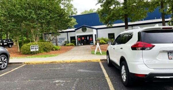 Advance voting slowed by outage of voter ID system, supervisor says ...