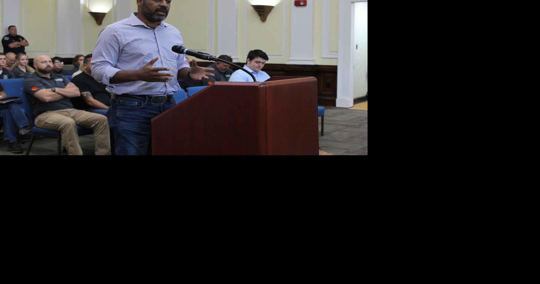 Marcus Flowers stops by Floyd County Commission to discuss campaign ...