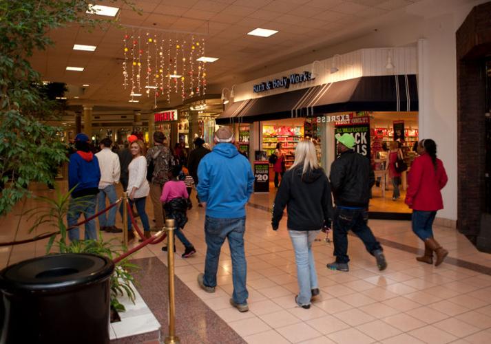 Thanksgiving Day Shopping | Gallery | northwestgeorgianews.com