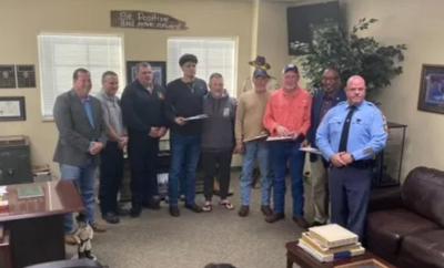 Citizen Service Award Earned for Lifesaving Actions After Wreck | Local ...