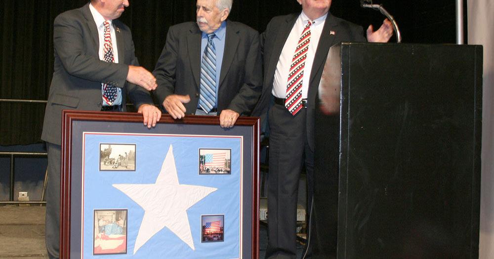 Carruth honored in front of nearly 600 at Senior Inforum | Local News ...