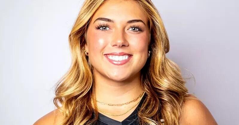 Victoria Sparks' career day lifts Hawks to conference win, puts her on ...