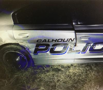 Calhoun officer suffers minor injuries in crash during chase | The ...