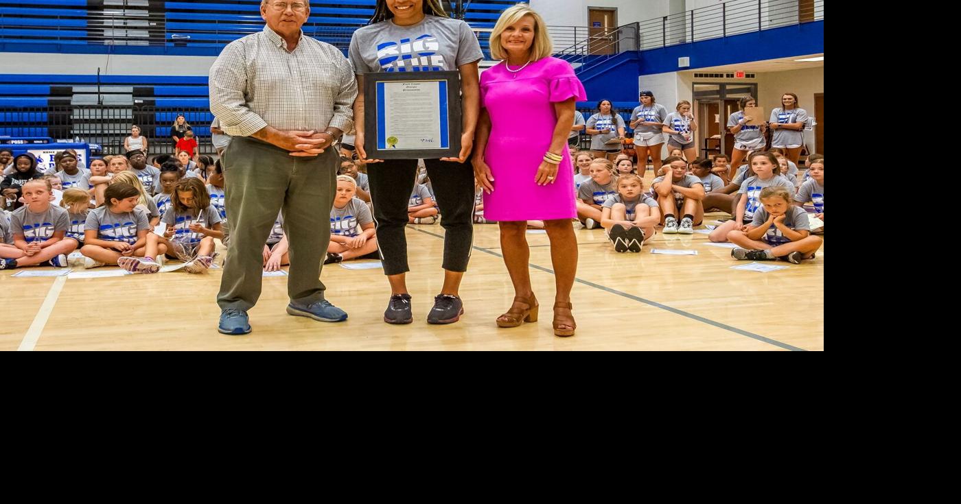 Saxton honored by County Commission | Sports | northwestgeorgianews.com