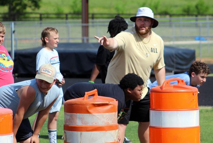 Rockmart Middle School football players put in work | Gallery ...