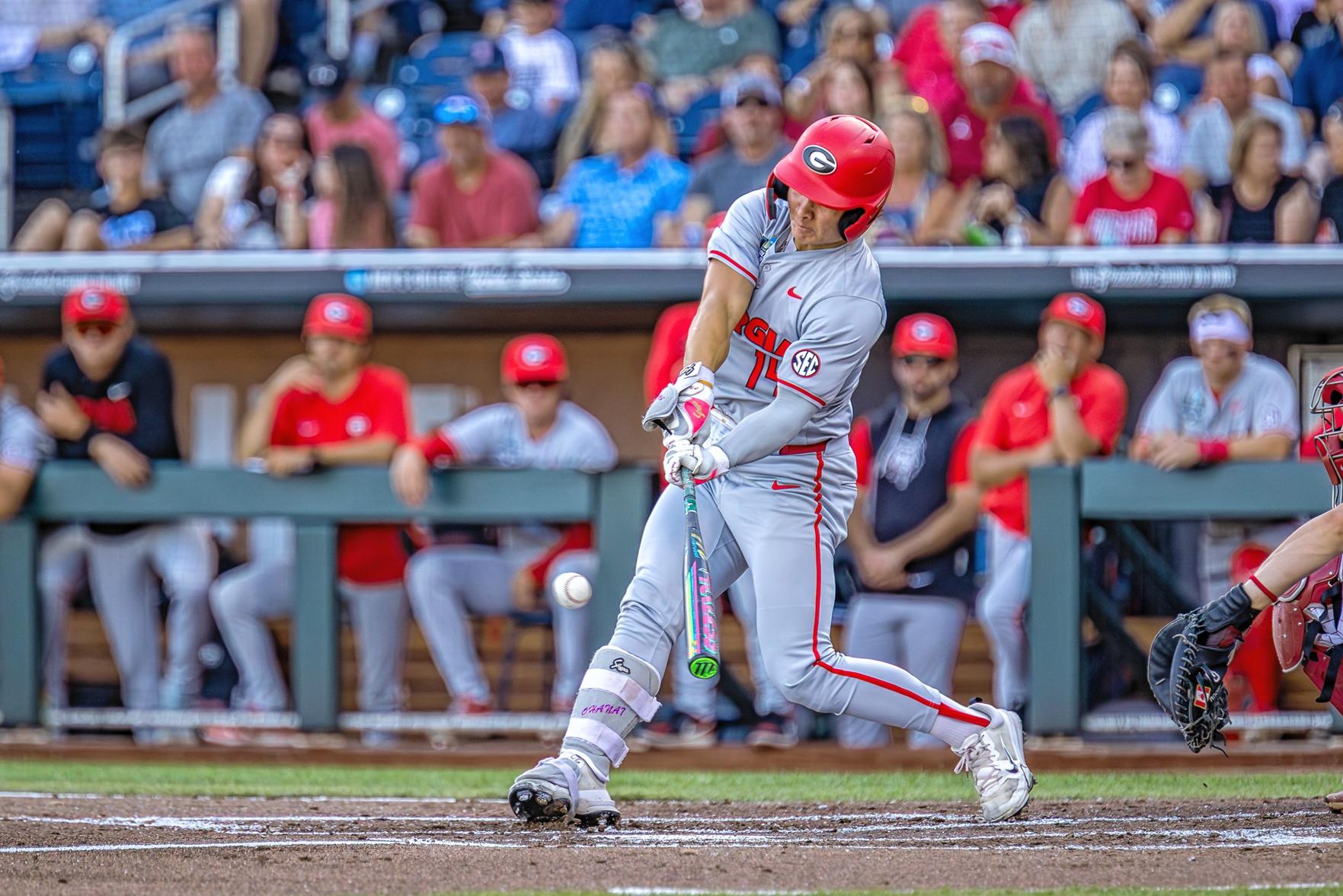 Georgia outlasts Texas in pitchers' duel, staves off elimination ...