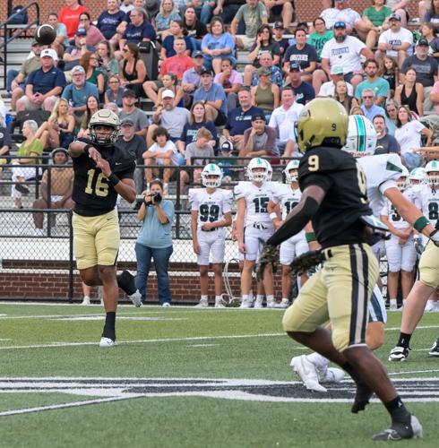 PREP FOOTBALL: Big plays lift Jackets to big opening win | High School ...