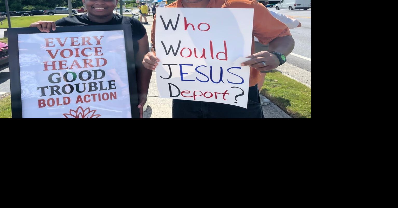 Indivisible protesters honor former Rep. John Lewis with Turner McCall ...