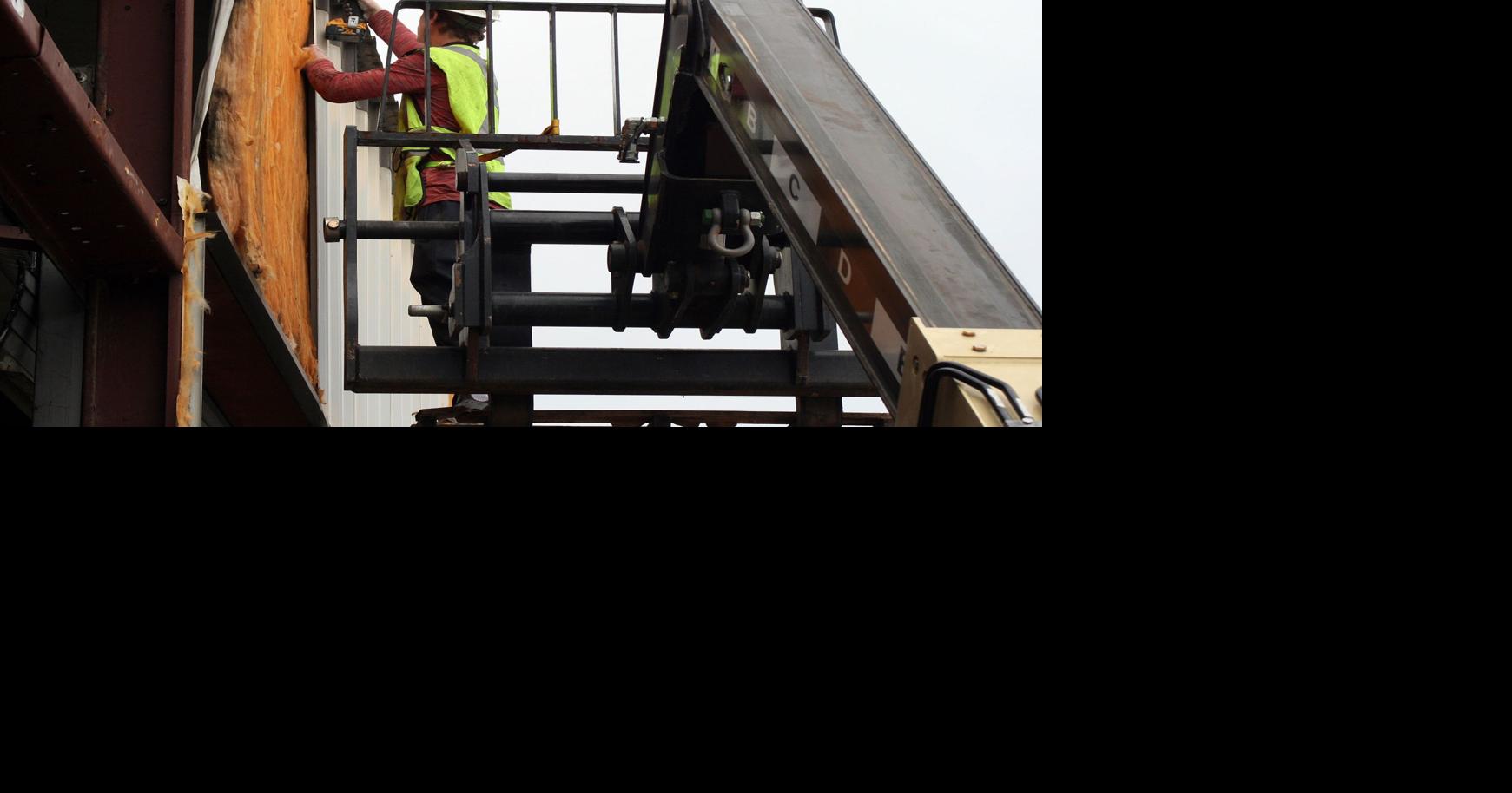 Disassembling Mathis Builders Hardware building | Local News ...