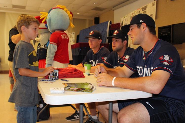 Rome Braves visit Rome-Floyd County Library | Gallery ...
