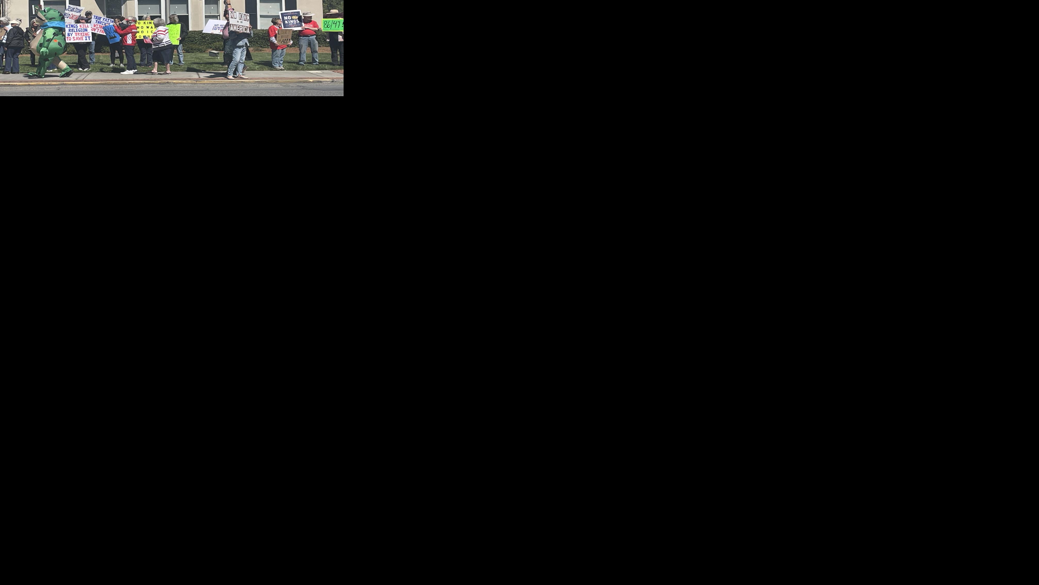 'No Kings' protest draws 200-plus to downtown Rome | Local News ...