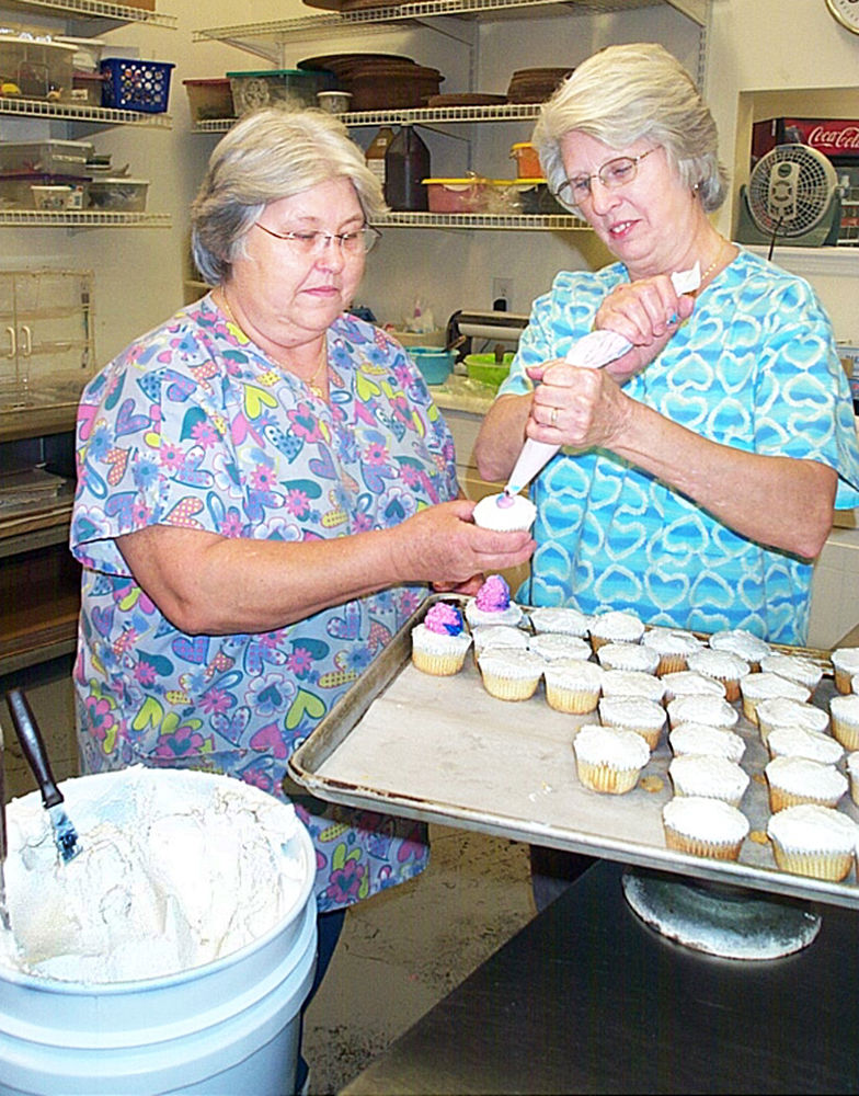 Mac’s Bakery keeps serving up sweets in Rockmart | Polkfishwrap ...