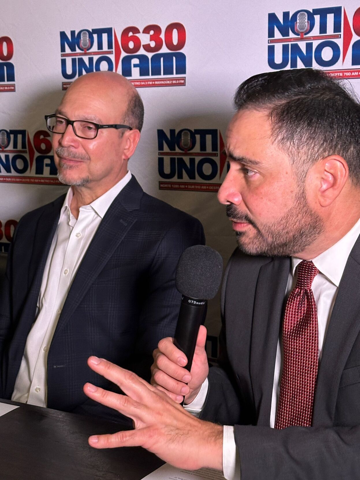 El Profesor Ángel Rosa en el 630 desde el 15 de enero de 12:00md a 3 ...