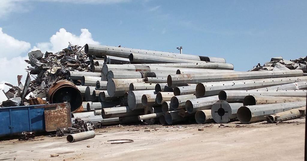 Denuncian decomisación de postes por LUMA en Ponce | Noticias | notiuno.com