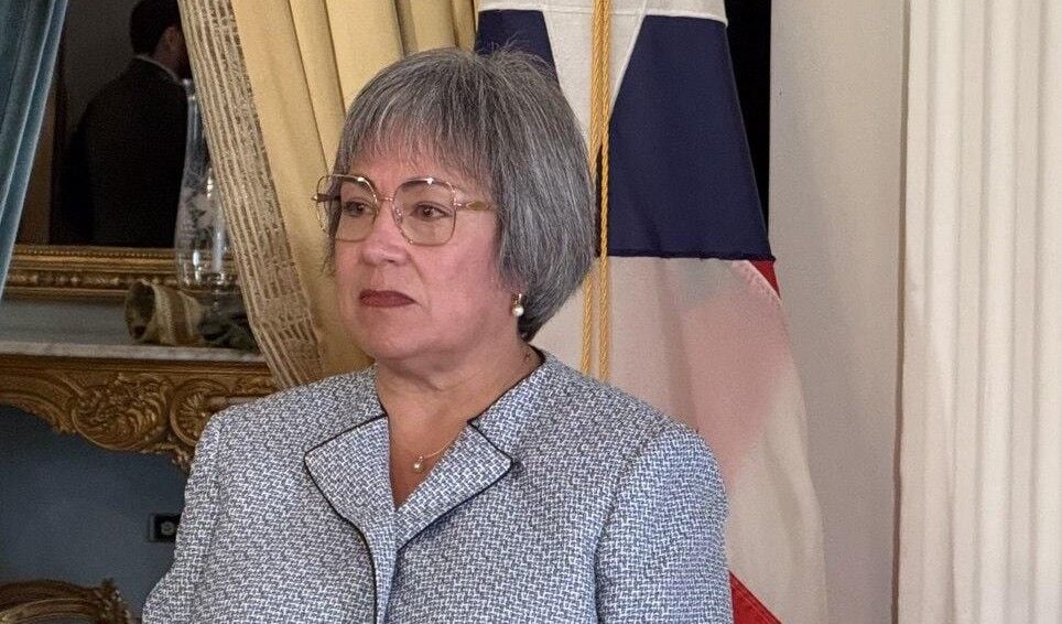 Sindicatos rechazan gobernadora acomode a Nydza Irizarry en La ...