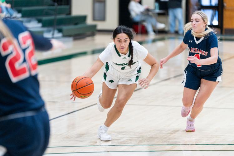 No. 1 Umpqua women can't rise to challenge, lose 65-54 to Clackamas ...