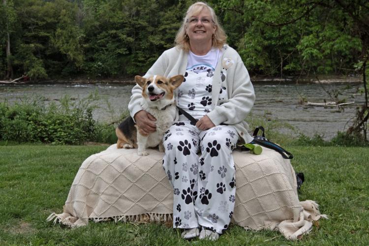 Dog lovers flock to Douglas County for Barks and Recreation | News | nrtoday.com