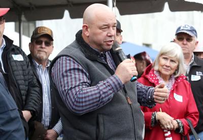 Douglas County commissioners proclaim opposition to carbon bill ...