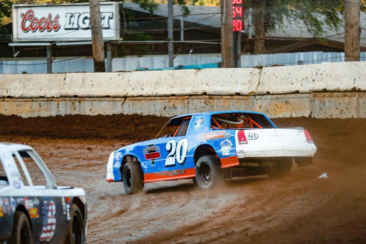 Ashley gets win in non-wing sprint cars main event at Douglas County ...