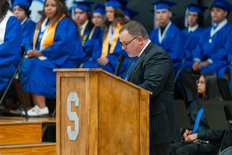 Sutherlin High School celebrates graduates | Education | nrtoday.com