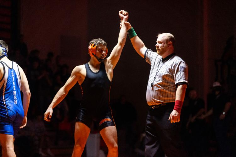 Roseburg wrestlers pin down 59-14 win over Grants Pass on senior night ...