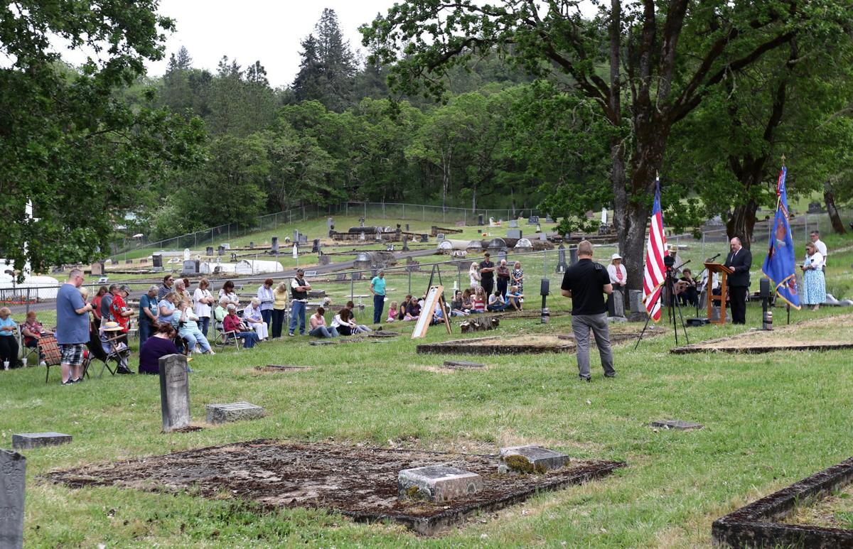 Civil War veteran honored in gravesite dedication | Veterans | nrtoday.com