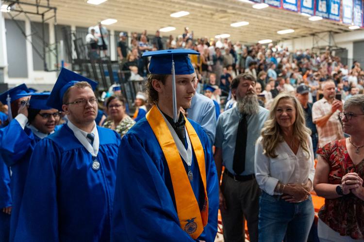 Sutherlin High School celebrates graduates | Education | nrtoday.com