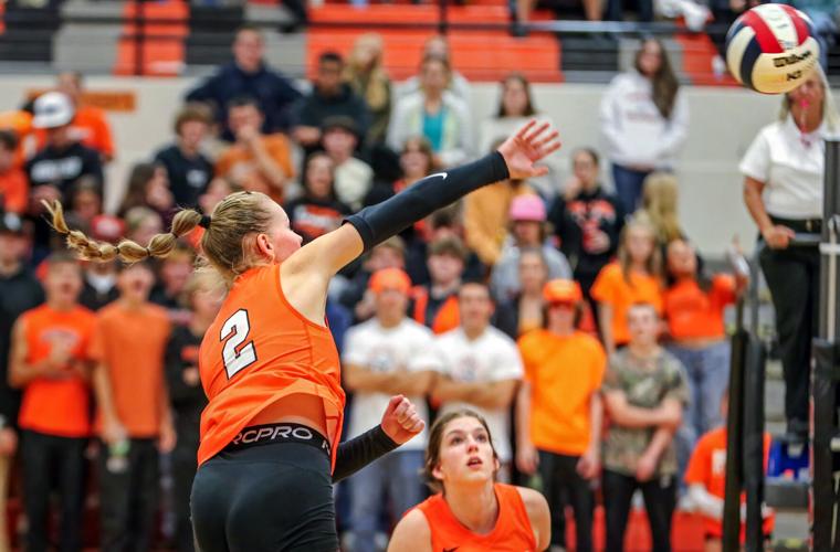 Roseburg loses 'focus' and the Southwest Conference volleyball match to No. 5 Sheldon | Preps ...