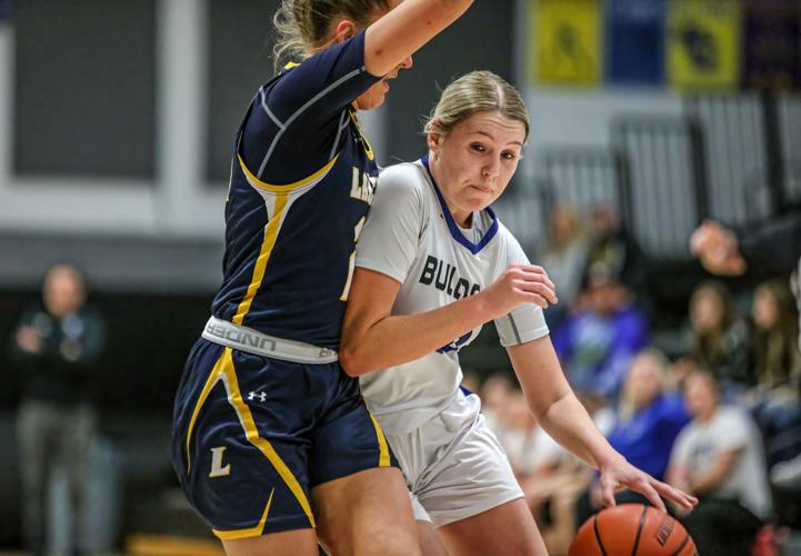 No. 2 Sutherlin girls handle No. 7 Lakeview 57-41 in Far West seeding ...