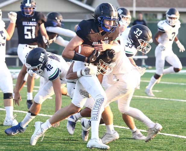 St. Mary's whips Sutherlin 35-6 in season opener | Prep Football ...