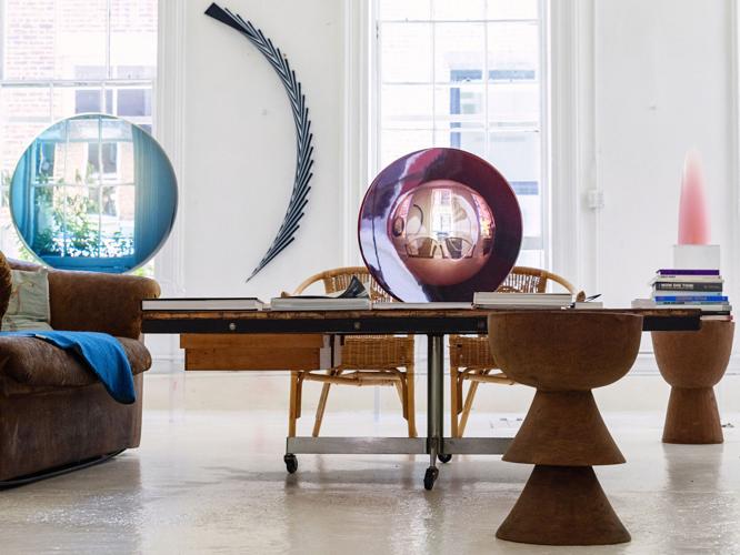 The artist who throws Newton a curve | Museums | nrtoday.com