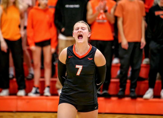 Roseburg loses 'focus' and the Southwest Conference volleyball match to No. 5 Sheldon | Preps ...
