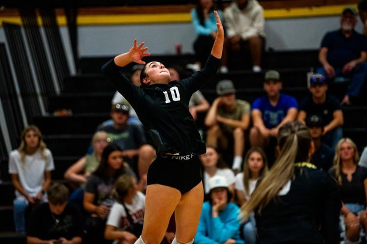 South Umpqua opens volleyball season with a sweep of Rogue River | Prep ...