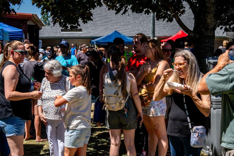 Inaugural Sutherlin Throwdown event brings barbecue, beer and cornhole ...