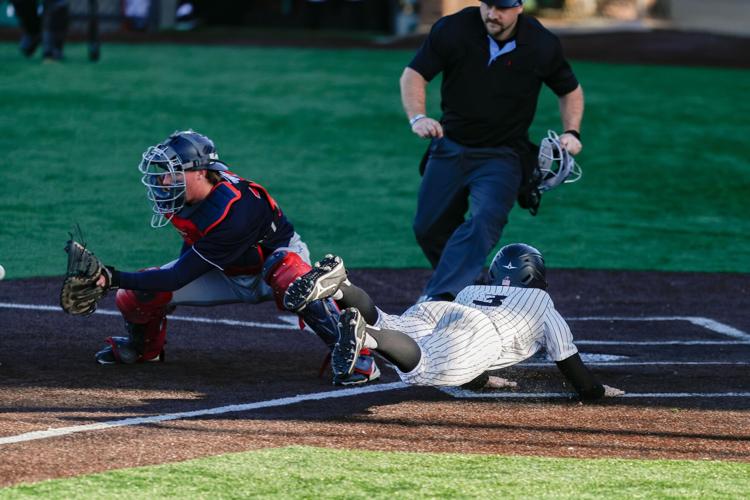 Umpqua takes two from Southwestern Oregon in league baseball twin bill ...