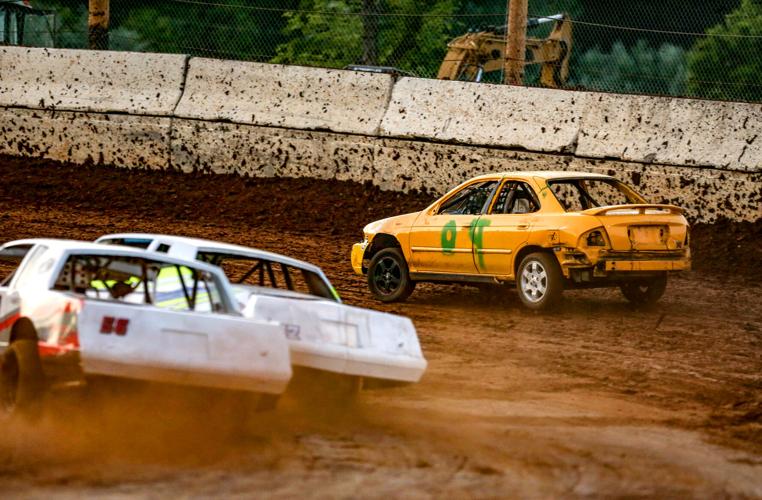 Seth Christian gets win in hornets at Douglas County Dirt Track races ...