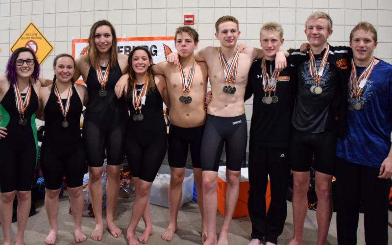 Roseburg swimmers fare well at SWC district meet | Preps | nrtoday.com