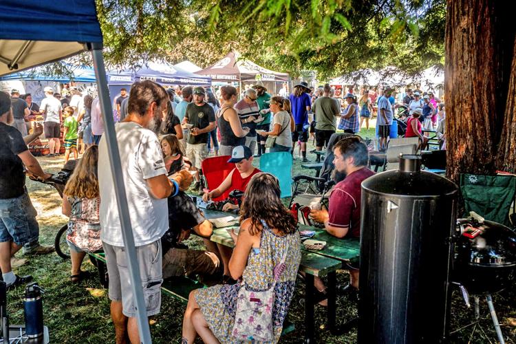 Inaugural Sutherlin Throwdown event brings barbecue, beer and cornhole ...