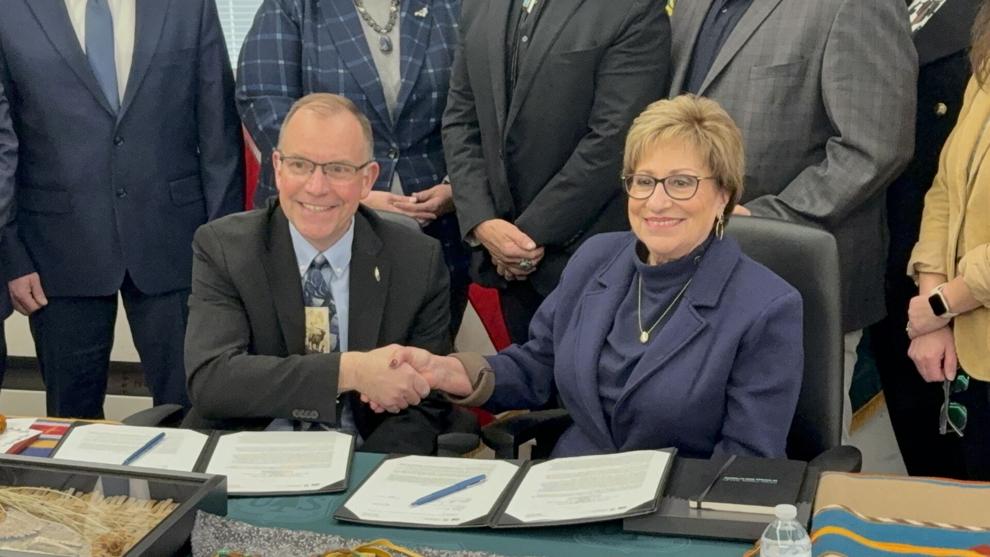 Cow Creek Umpqua, Forest Service sign new stewardship agreement ...