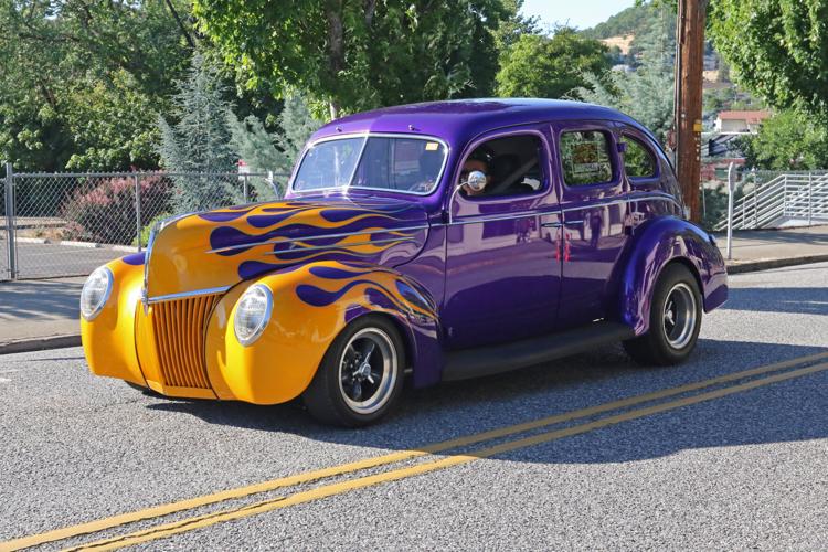 43rd Annual Umpqua Flatheads Roseburg Graffiti Night Cruise brings big ...