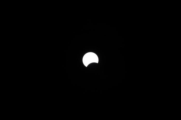 People throughout Douglas County watch partial eclipse | Environment ...