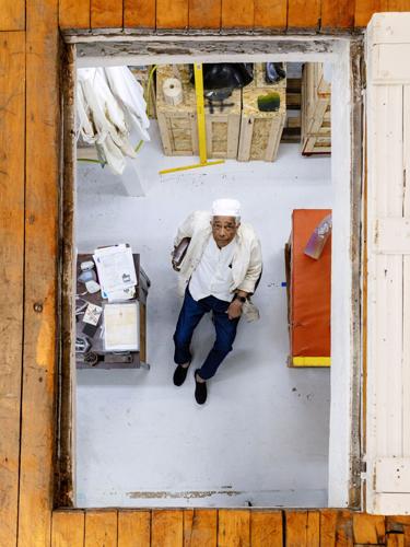 The artist who throws Newton a curve | Museums | nrtoday.com