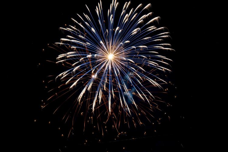 Fireworks display lights up the sky over Roseburg | News | nrtoday.com