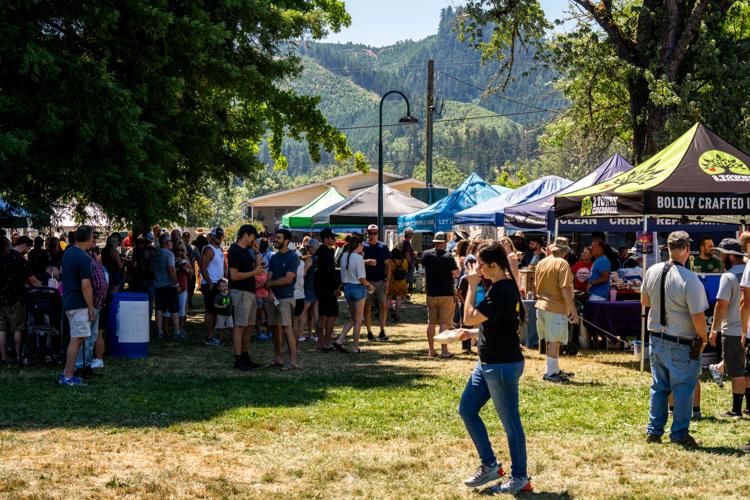 Inaugural Sutherlin Throwdown event brings barbecue, beer and cornhole ...