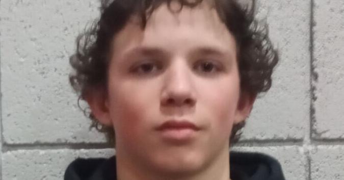 Taking no Flack: Glide freshman Carter Dawson wrestles to Class 3A ...