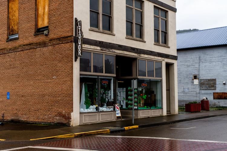 Riddle liquor store ready for the St. Patrick's rush | Local News ...
